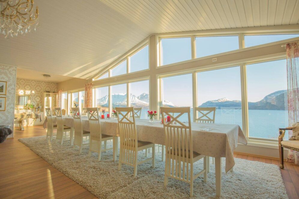 Tromso Holiday Packages 2025/2026 | Arctic Direct